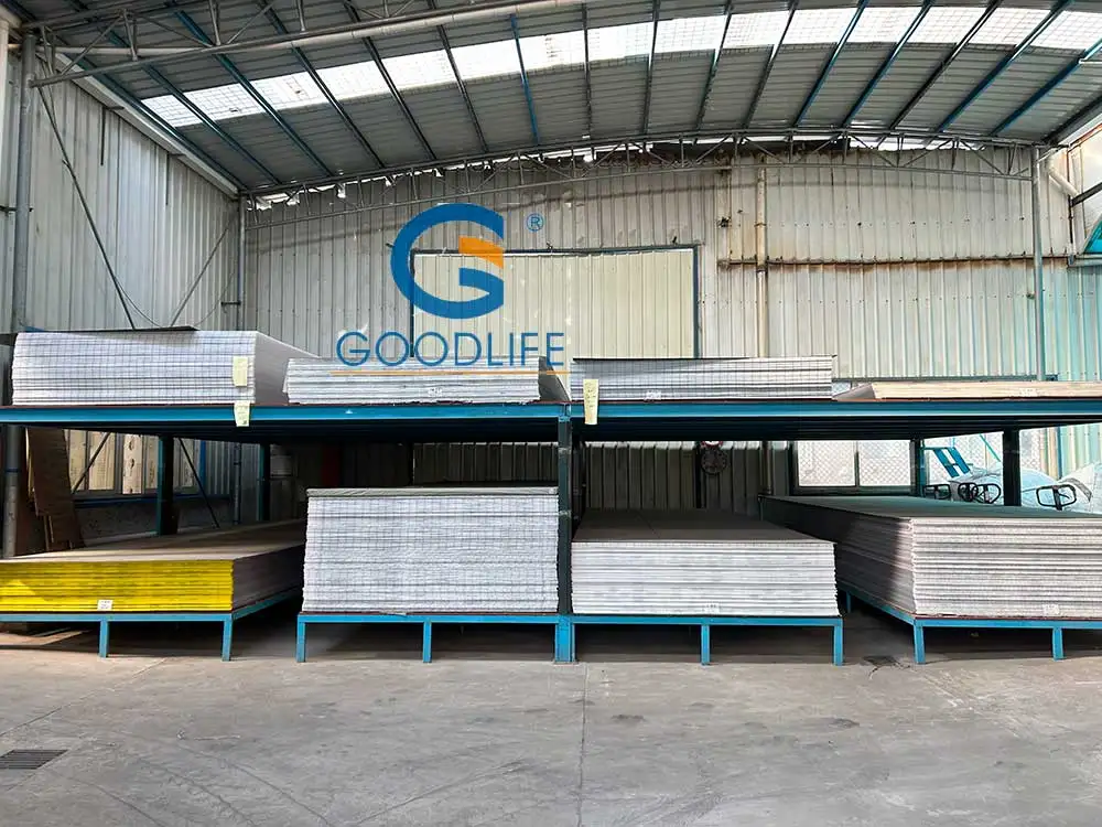 GOODLIFE | Fabricant de Plaques en Polycarbonate & Solutions de Toiture ...